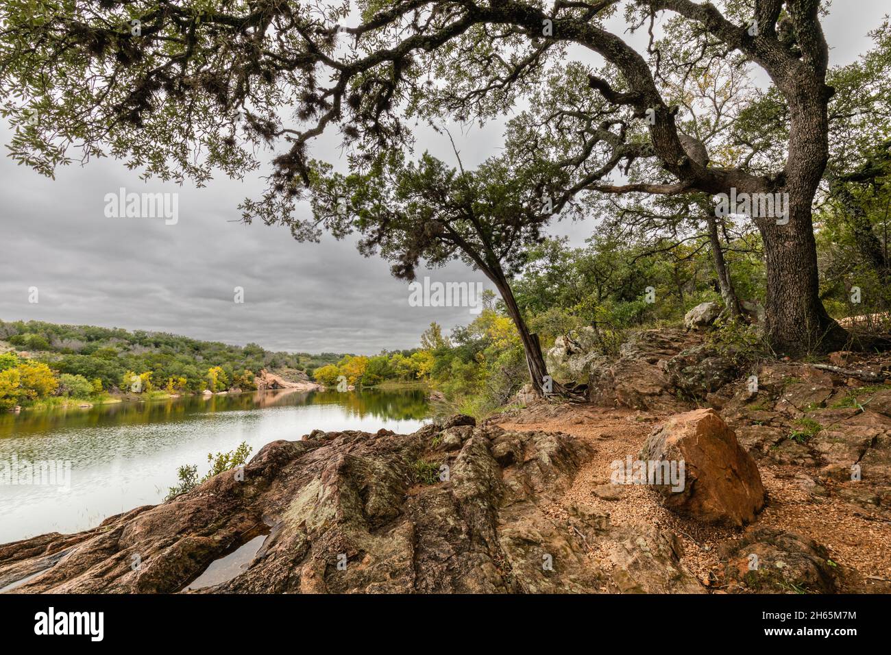 Inks Lake State Park in the Texas Hill Country Stock Photo - Alamy