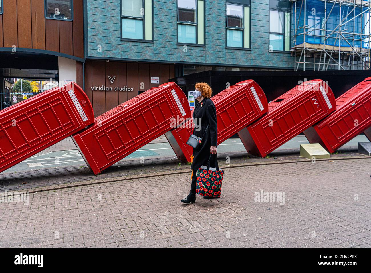 KINGSTON LONDON, UK. 13 Nov, 2021. A sculpture "Out of Order"by David ...