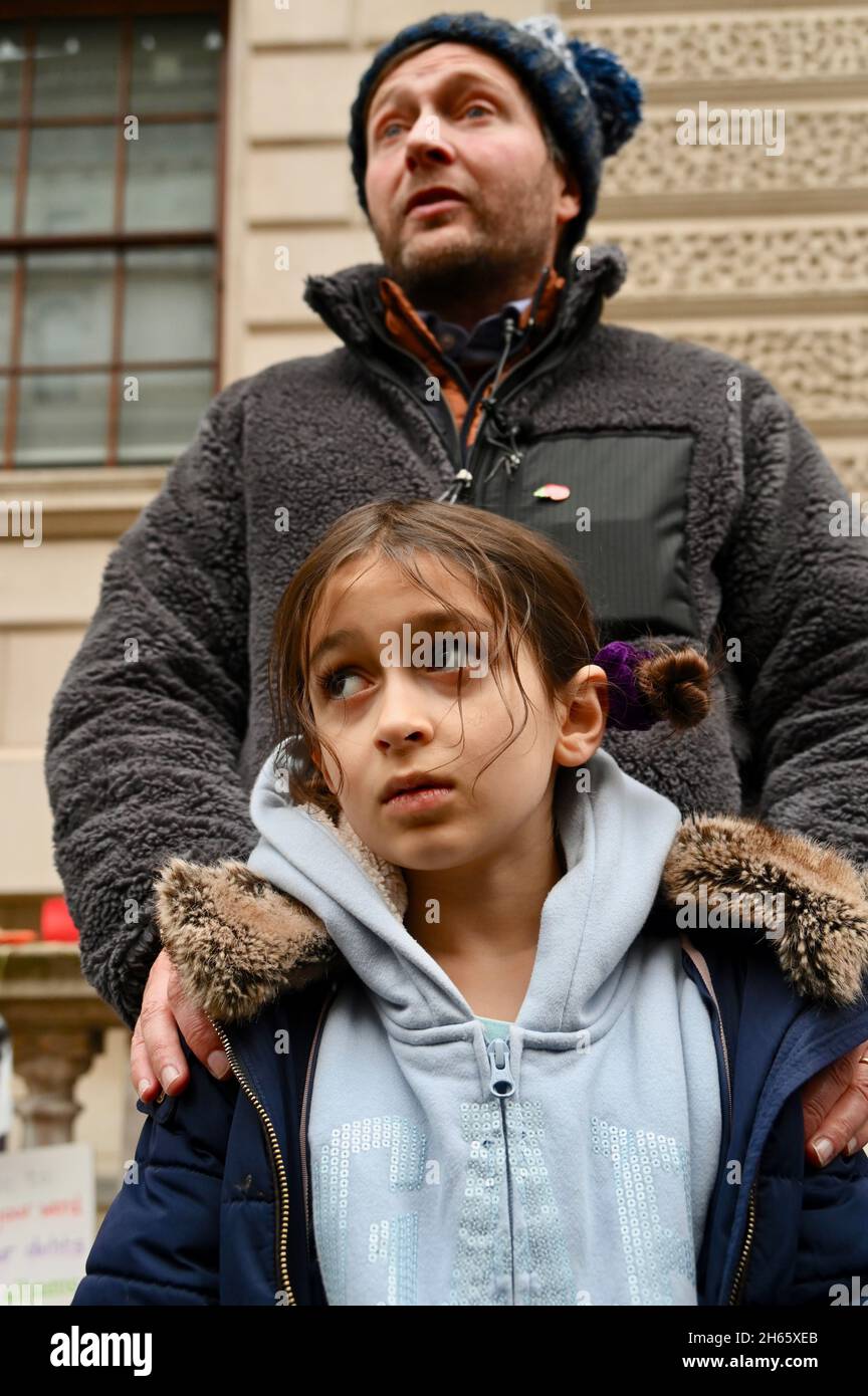 Richard ratcliffe and daughter hi-res stock photography and images - Alamy