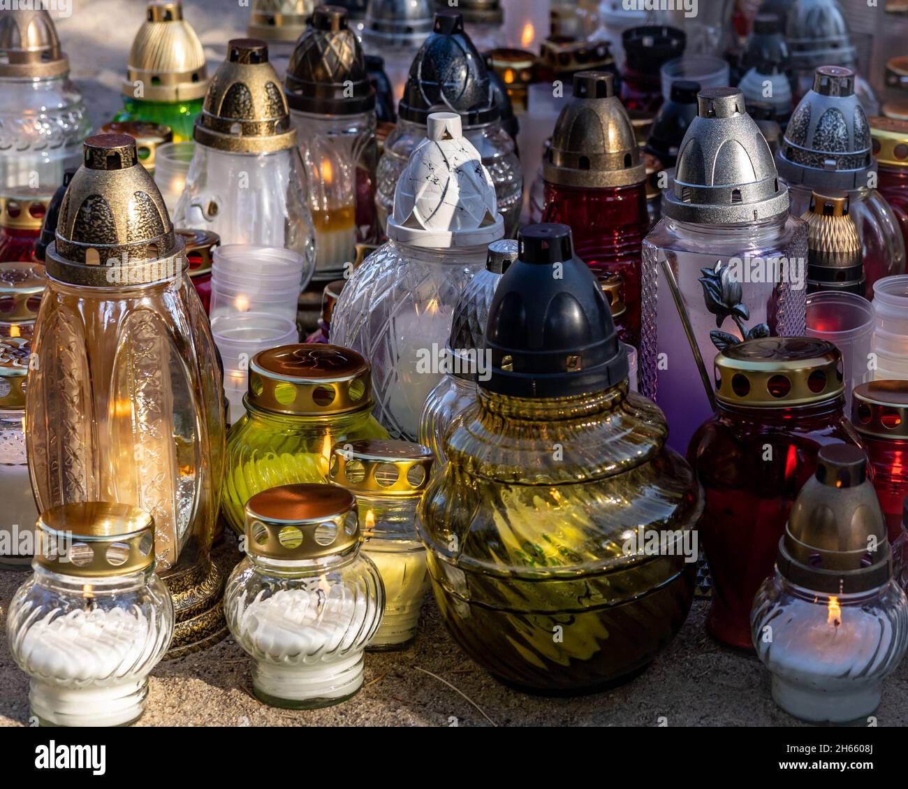 Cemetery poland candle hi-res stock photography and images - Alamy