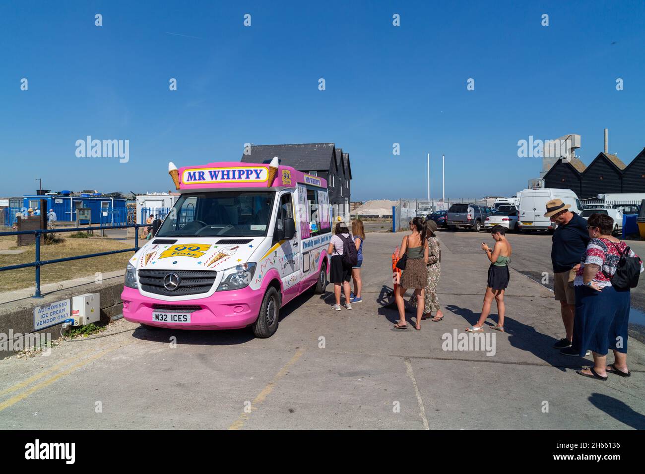 Mr whippy ice cream van hi-res stock photography and images - Alamy