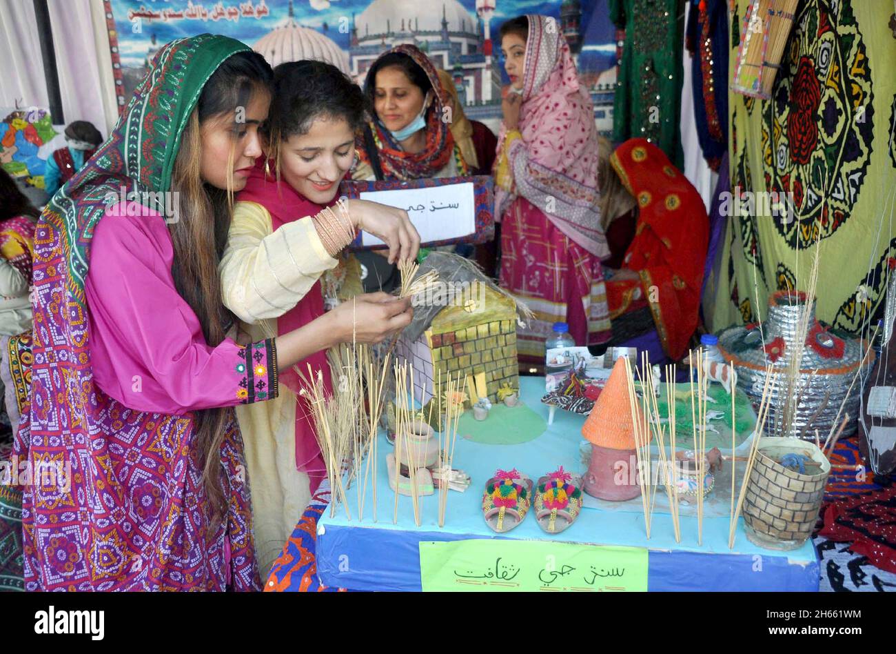 Visitors take keen interest in the displayed handmade Sindhi culture ...