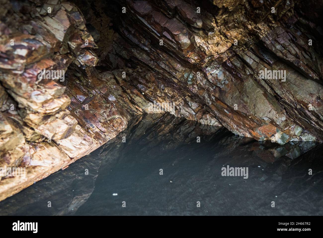 Magnetic black sand on the beach, New Zealand Stock Photo - Alamy