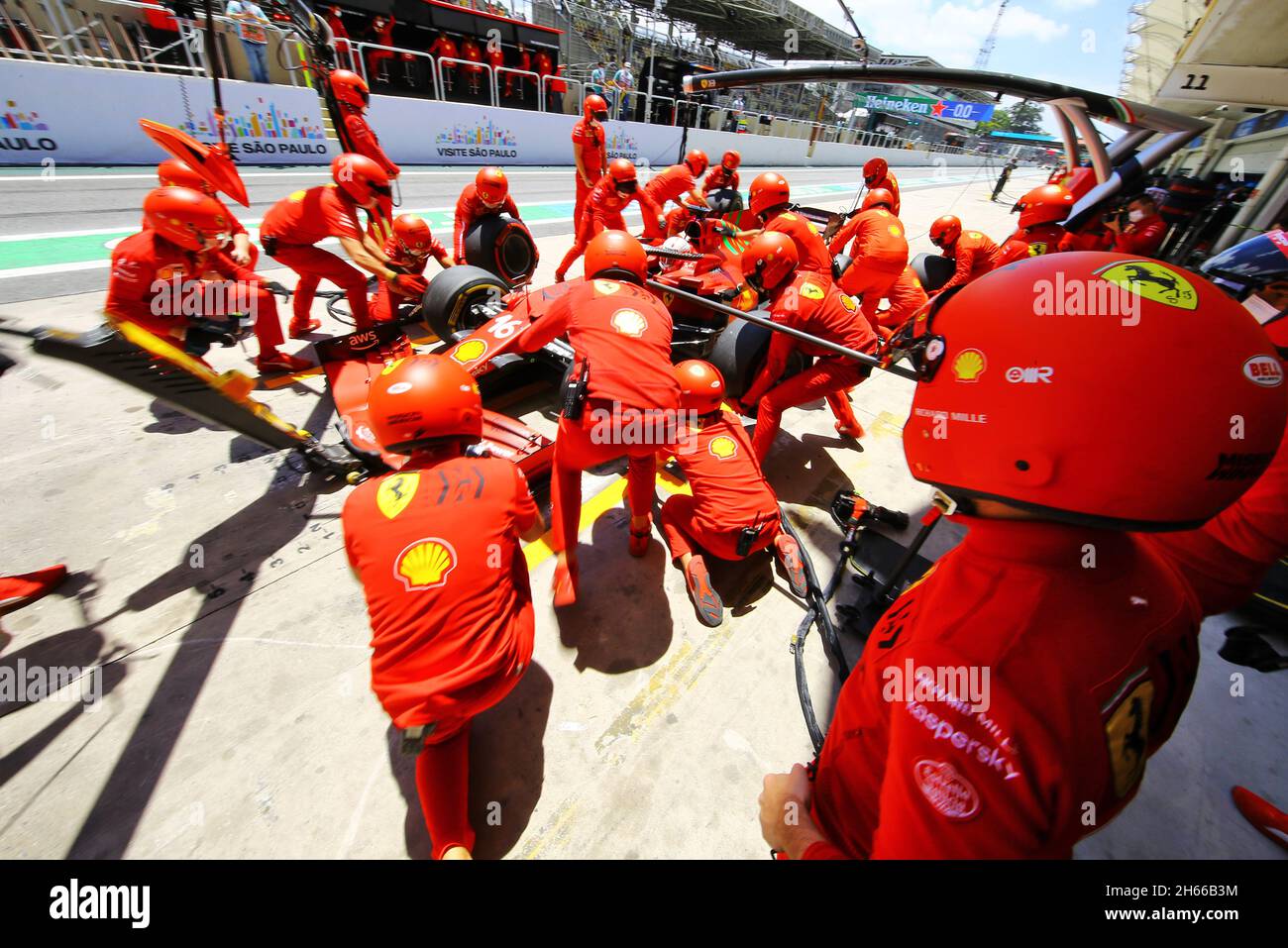 Charles Leclerc (MON) Ferrari SF-21 makes a pit stop. 13.11.2021 ...