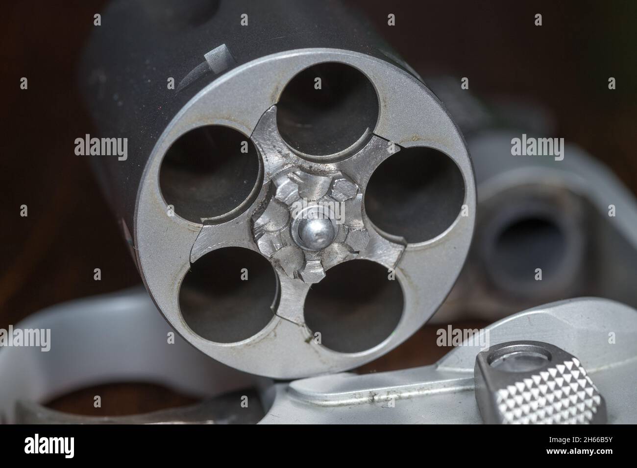 Pistol magazine hi-res stock photography and images - Alamy