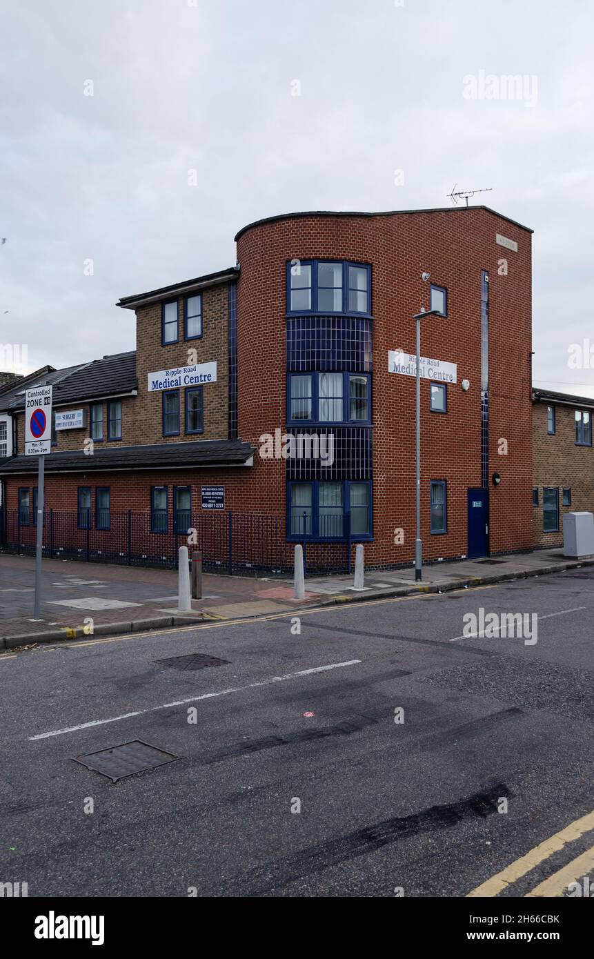London medical centre hi-res stock photography and images - Alamy