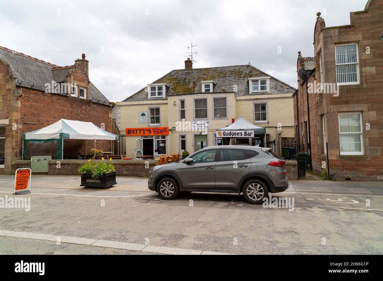 Dingwall high street hi-res stock photography and images - Alamy