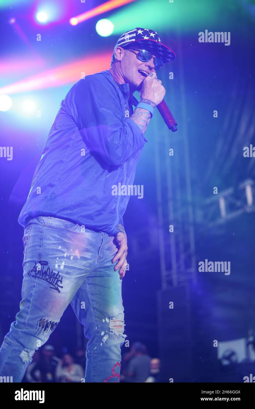 Van winkle aka vanilla ice hi-res stock photography and images - Alamy