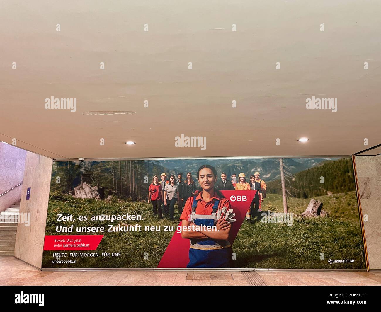 Wanted poster billboard hi-res stock photography and images - Alamy