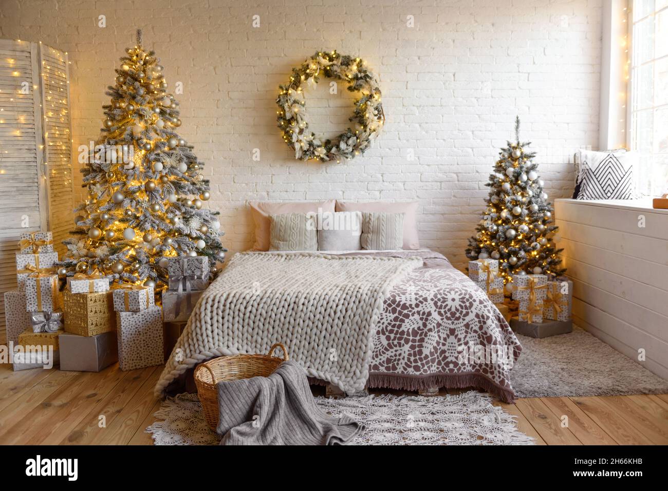 Holdiay table hi-res stock photography and images - Alamy