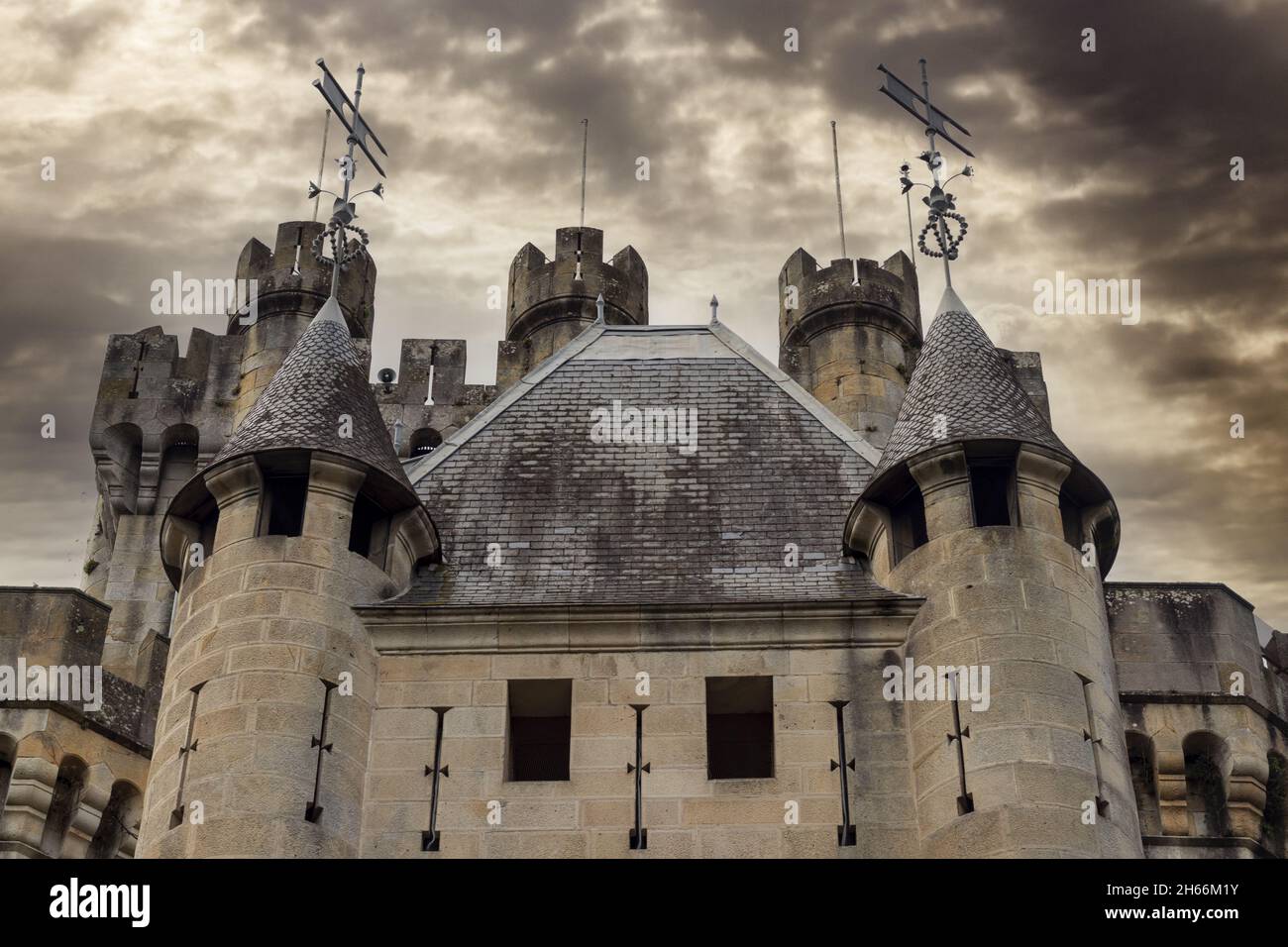 Beautiful view of Butron Castle in Spain Stock Photo - Alamy