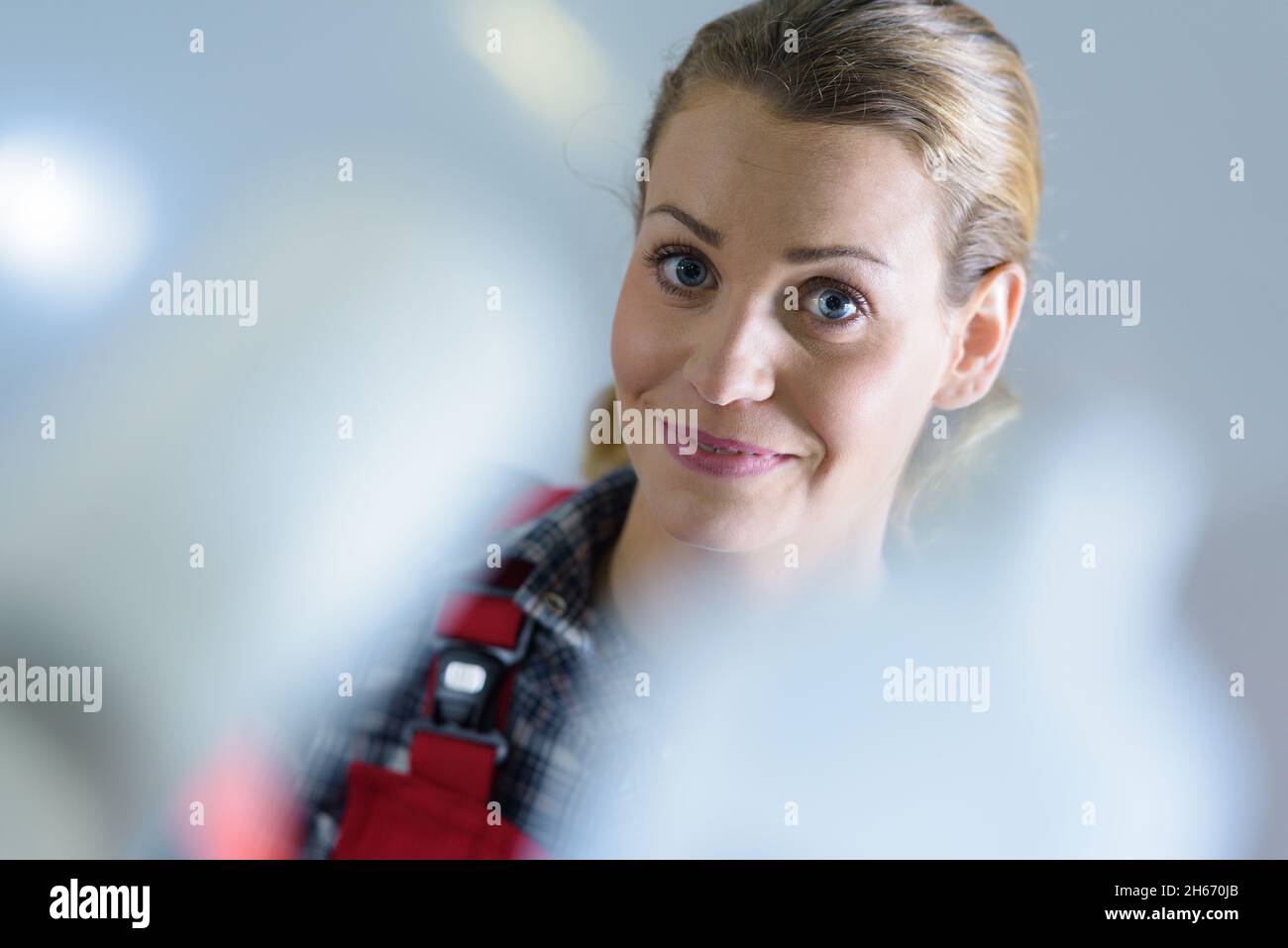 Laborer woman hi-res stock photography and images - Alamy