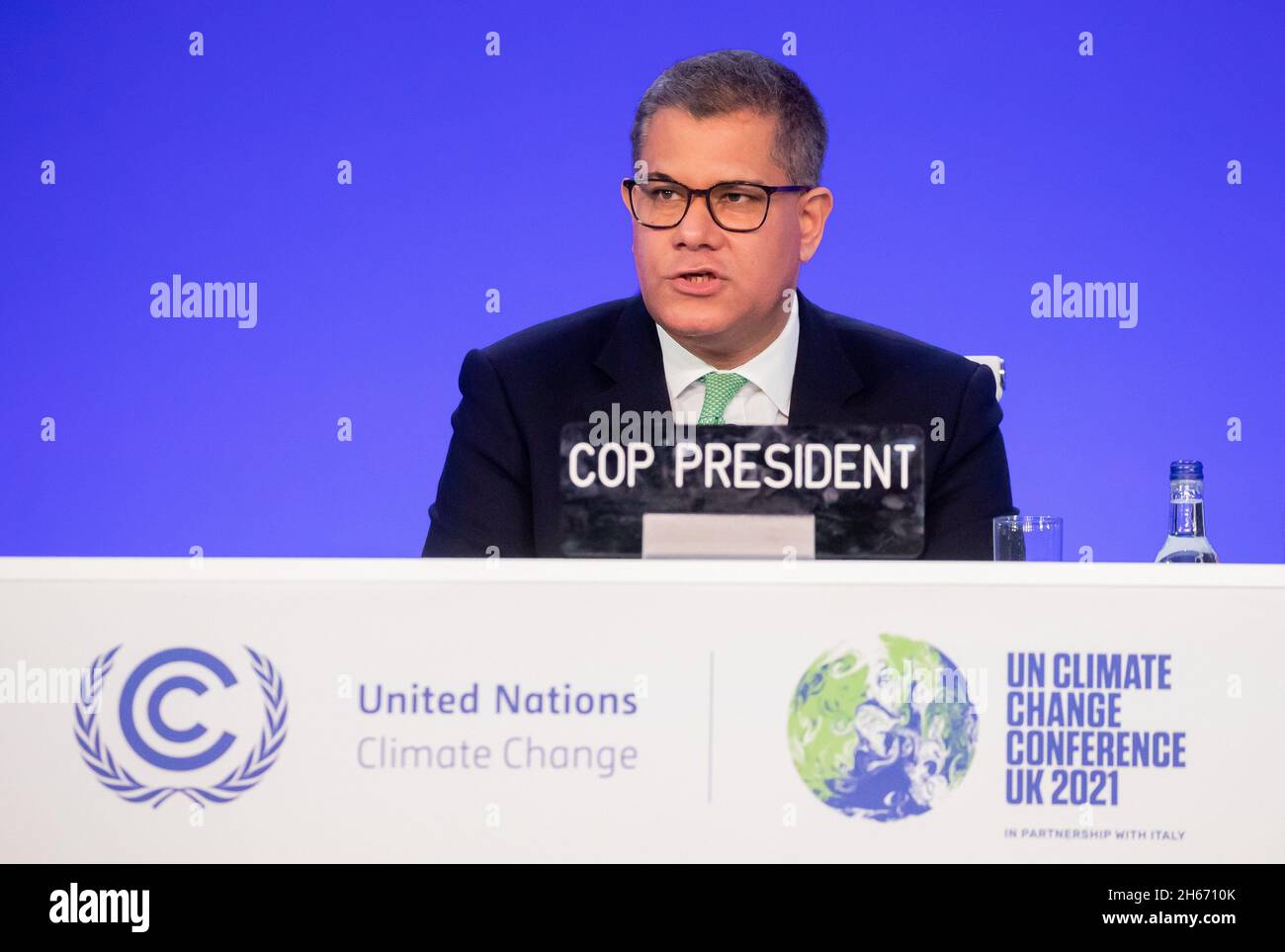 Cop26 logo hi-res stock photography and images - Alamy