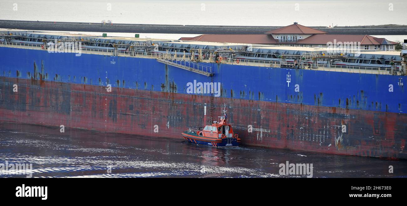 Hadrian pilot boat hi-res stock photography and images - Alamy