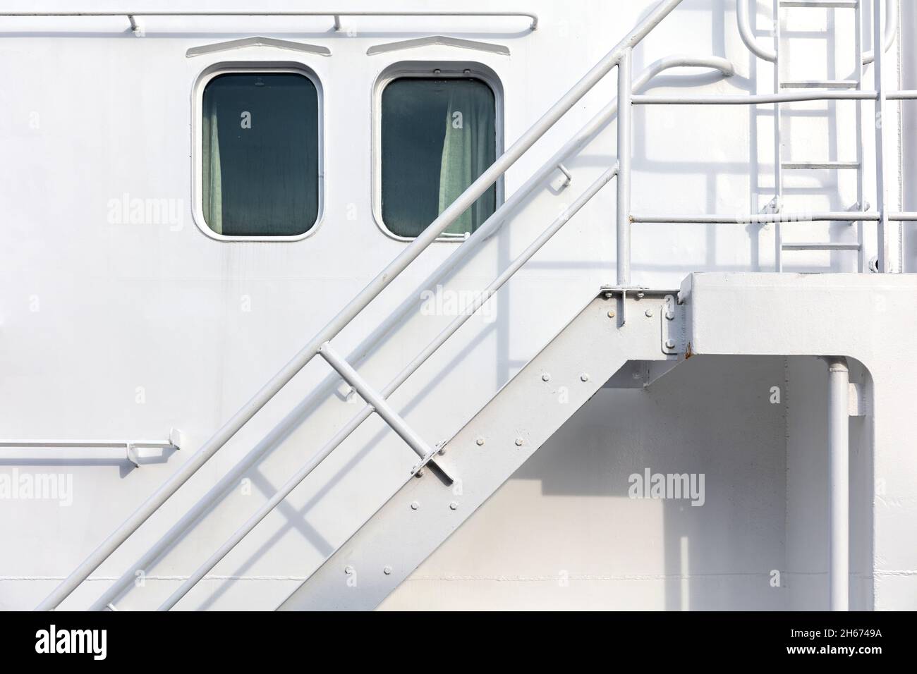 Ship stairs hi-res stock photography and images - Alamy