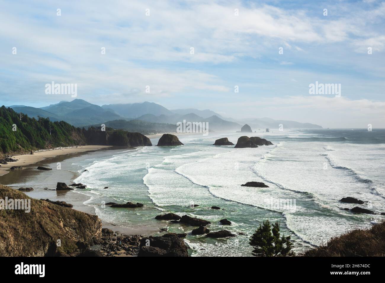 Crescent beach oregon coast hi-res stock photography and images - Alamy