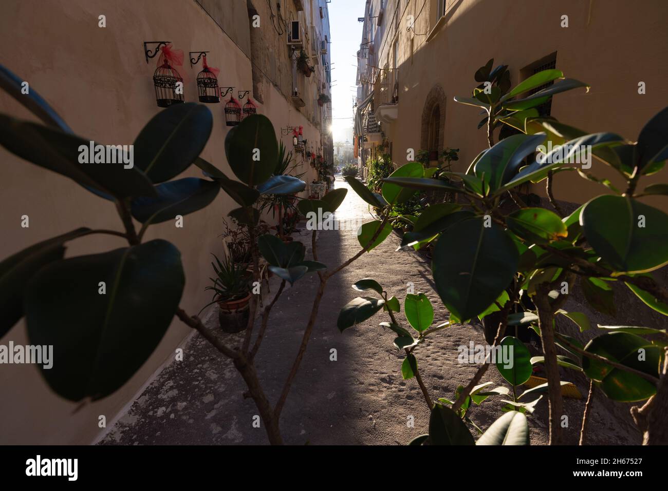 Old town taranto italy hi-res stock photography and images - Alamy