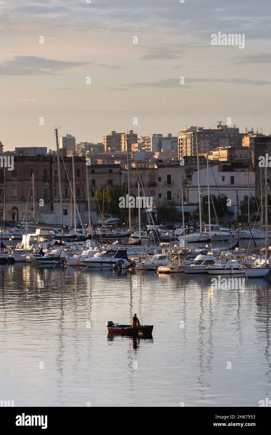 Puglia taranto beach hi-res stock photography and images - Alamy