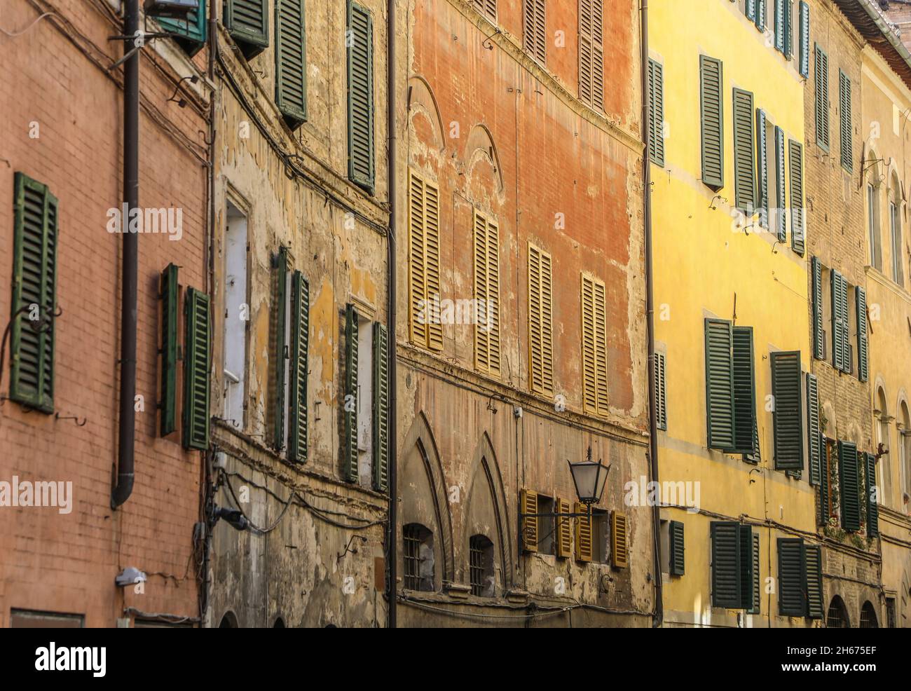 Siena walls hi-res stock photography and images - Alamy