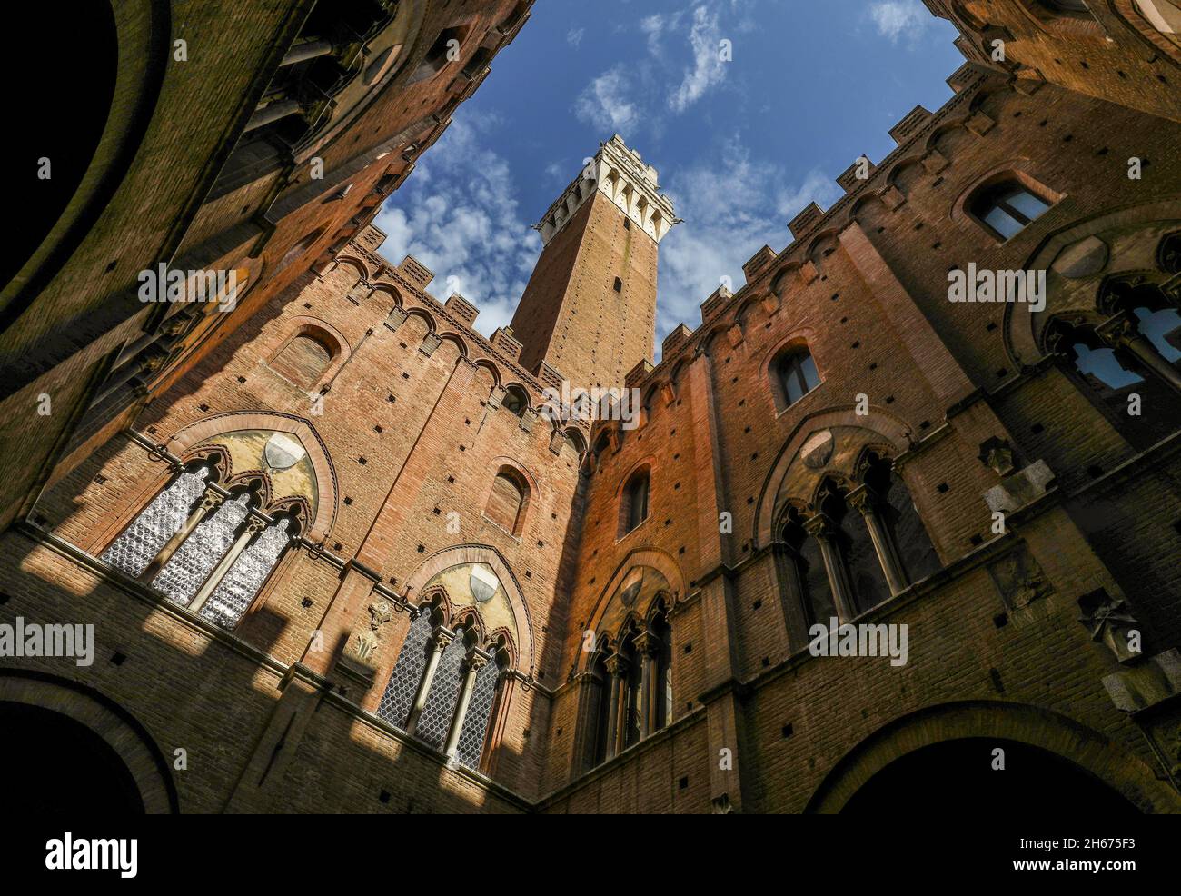 Secular architecture hi-res stock photography and images - Alamy