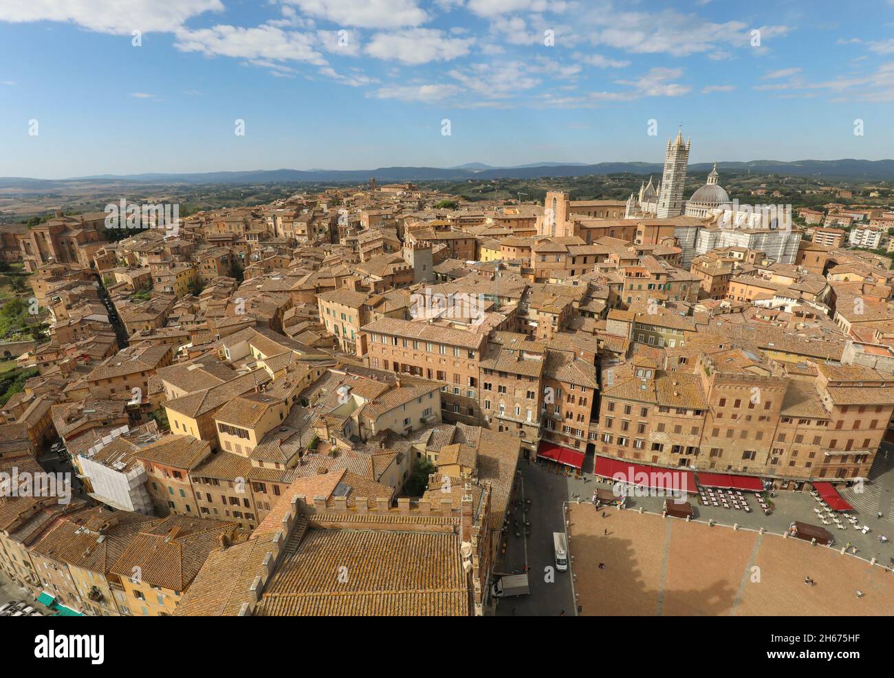 Campanile sienne hi-res stock photography and images - Alamy