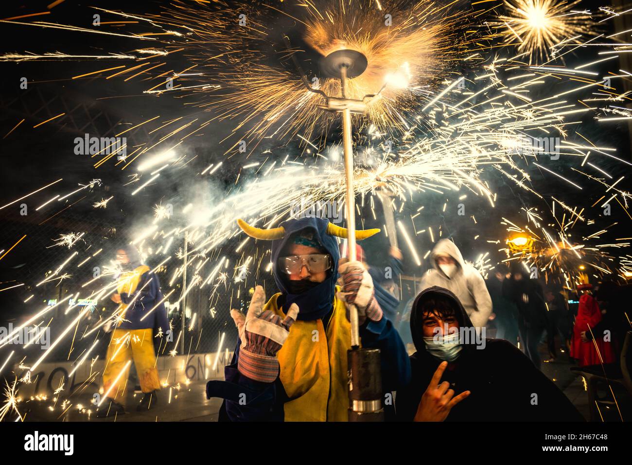 Barcelona, Spain. 13th Nov, 2021. Fire runners of the 'Diabolica de ...