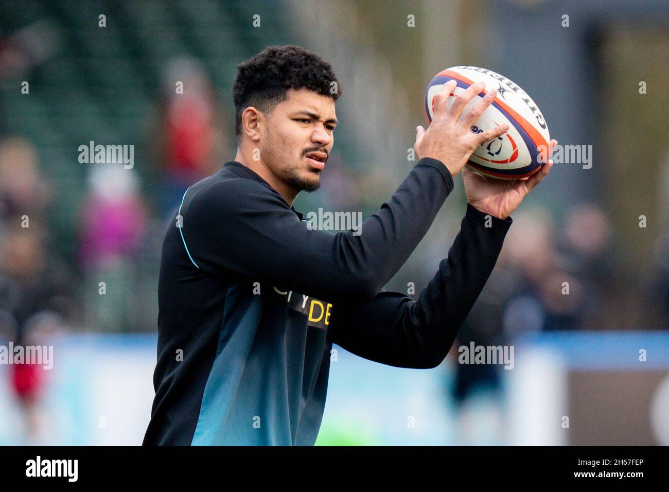 Theo McFarland #6 of Saracens Stock Photo - Alamy