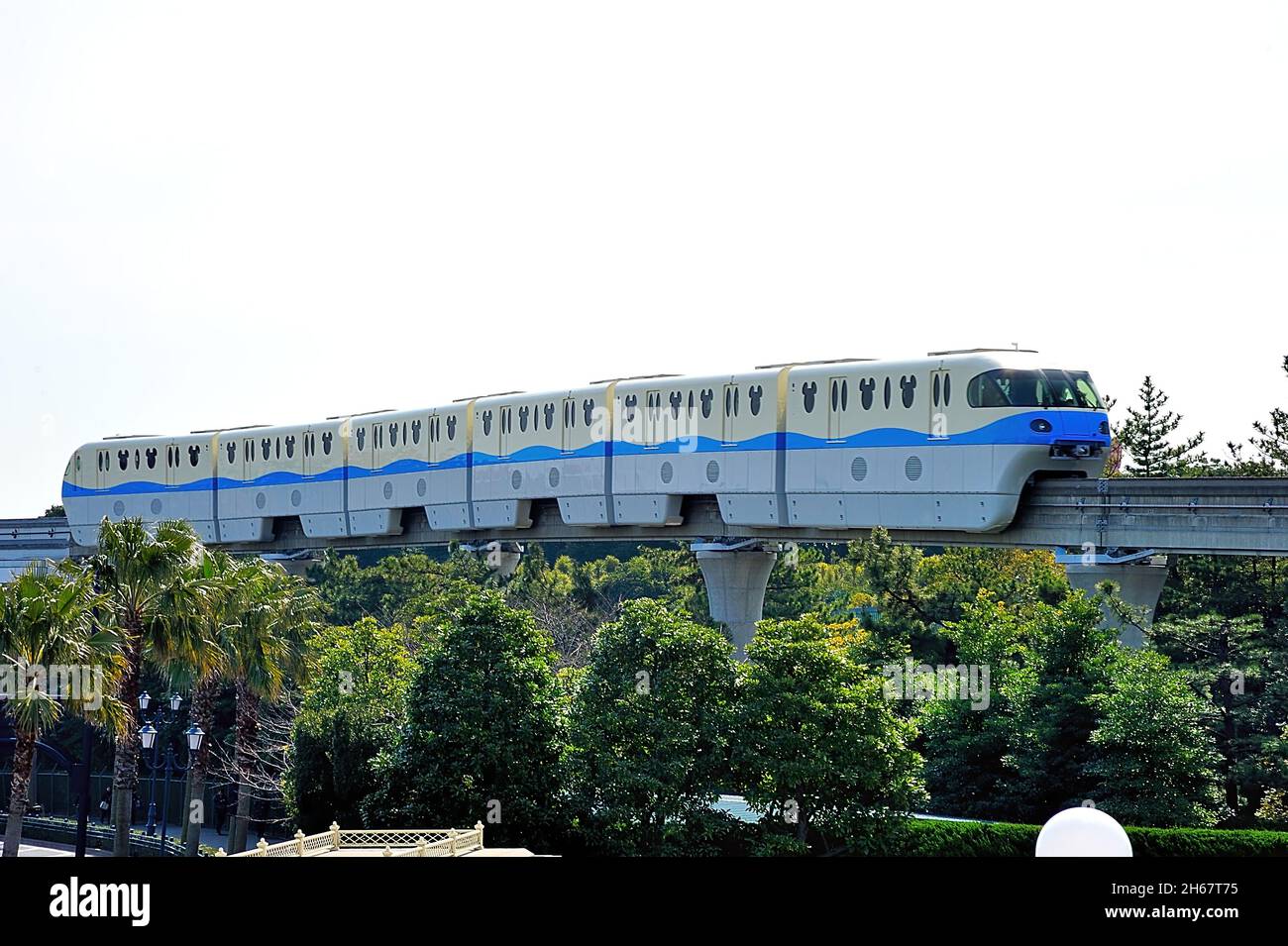Disney Monorail High Resolution Stock Photography and Images - Alamy