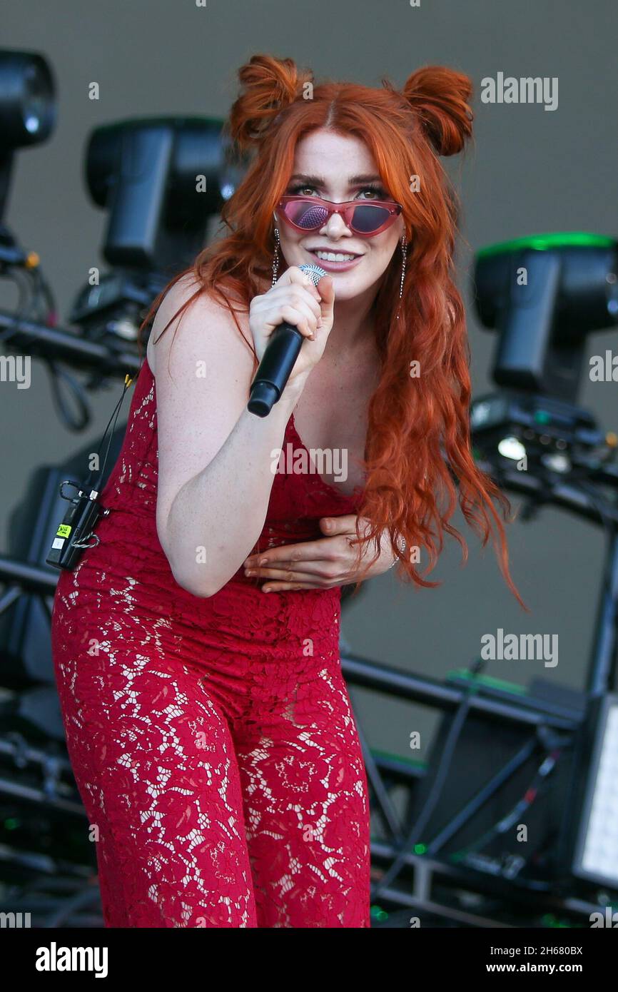 November 13, 2021, Fort Lauderdale, Florida, USA: Caylee Hammack ...