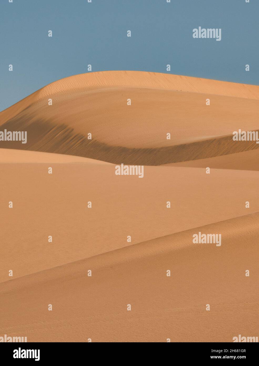 Imperial Sand dunes in Yuma Desert Stock Photo - Alamy