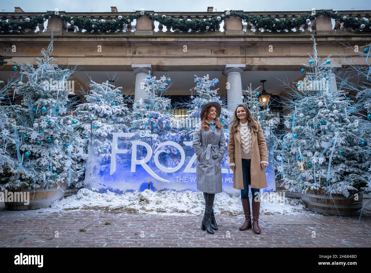 Samantha barks frozen hi-res stock photography and images - Alamy