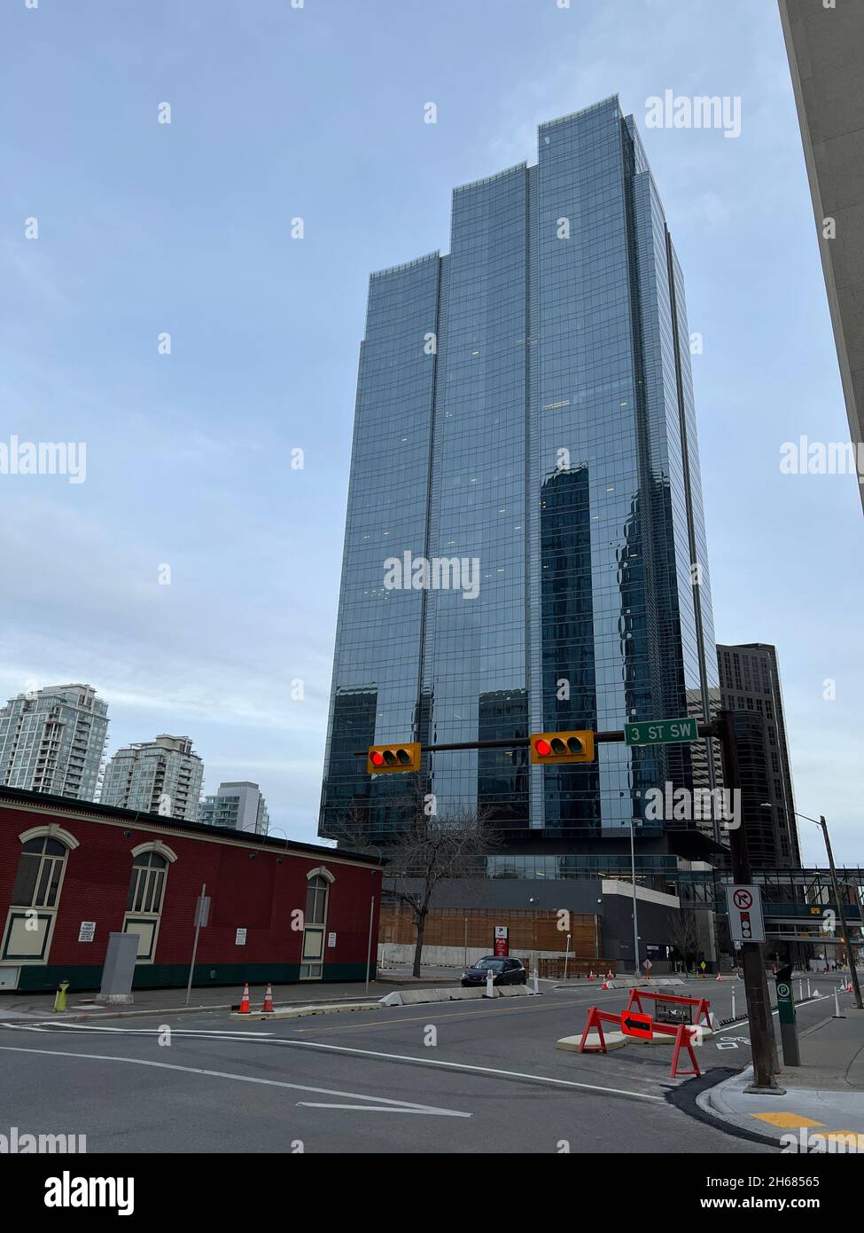 Calgary, Alberta, Canada - November 13, 2021: Tall skyscraper in ...