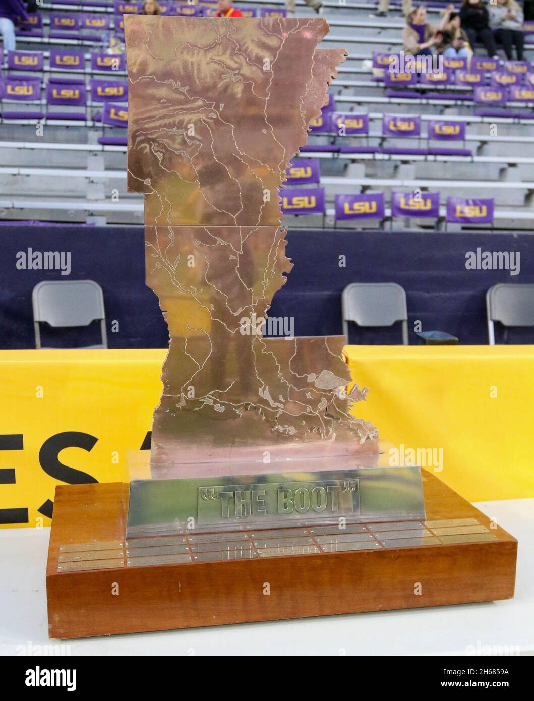 Lsu vs hi-res stock photography and images - Alamy