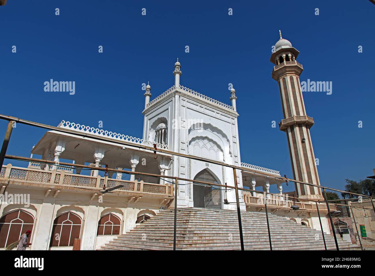Al-Sadiq Mosque in Bahawalpur, Punjab province, Pakistan Stock Photo ...