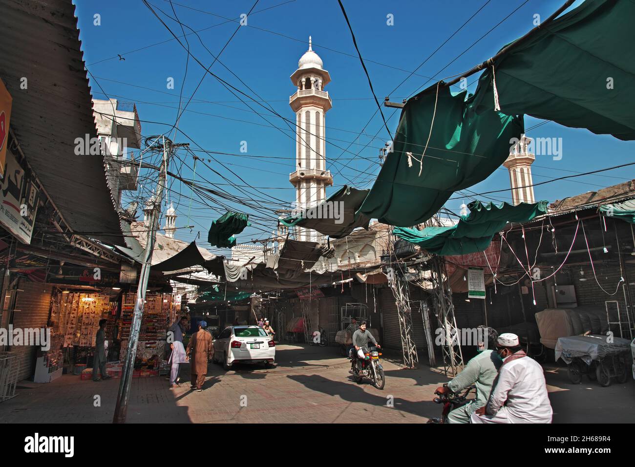Al sadiq mosque hi-res stock photography and images - Alamy