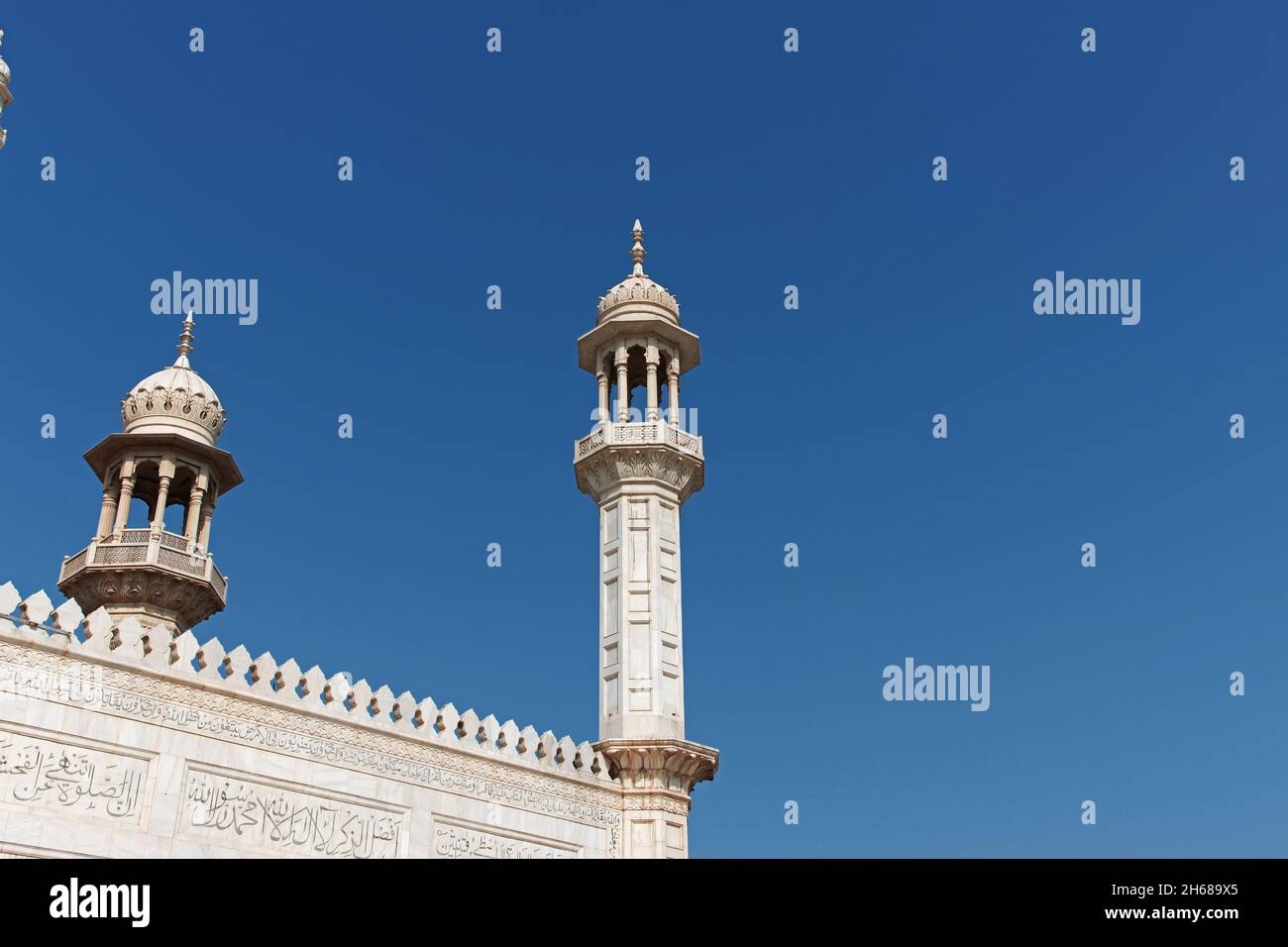 Al-Sadiq Mosque in Bahawalpur, Punjab province, Pakistan Stock Photo ...