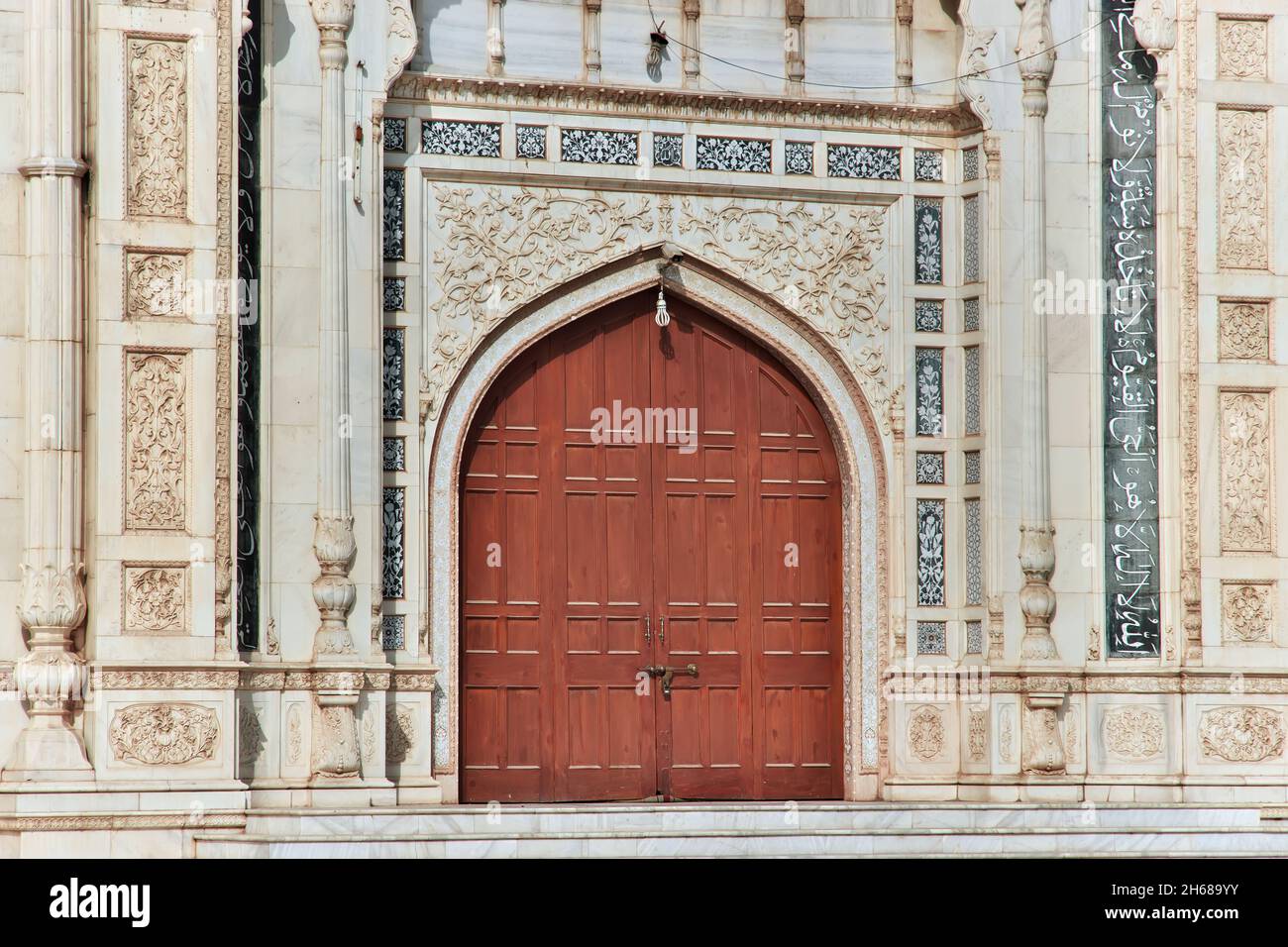 Al-Sadiq Mosque in Bahawalpur, Punjab province, Pakistan Stock Photo ...