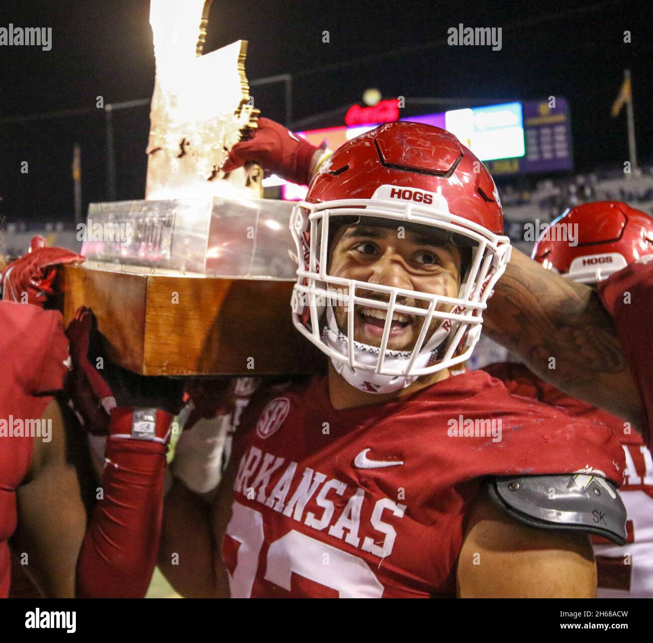 Baton Rouge, LA, USA. 13th Nov, 2021. Arkansas Isaiah Nichols (93 ...