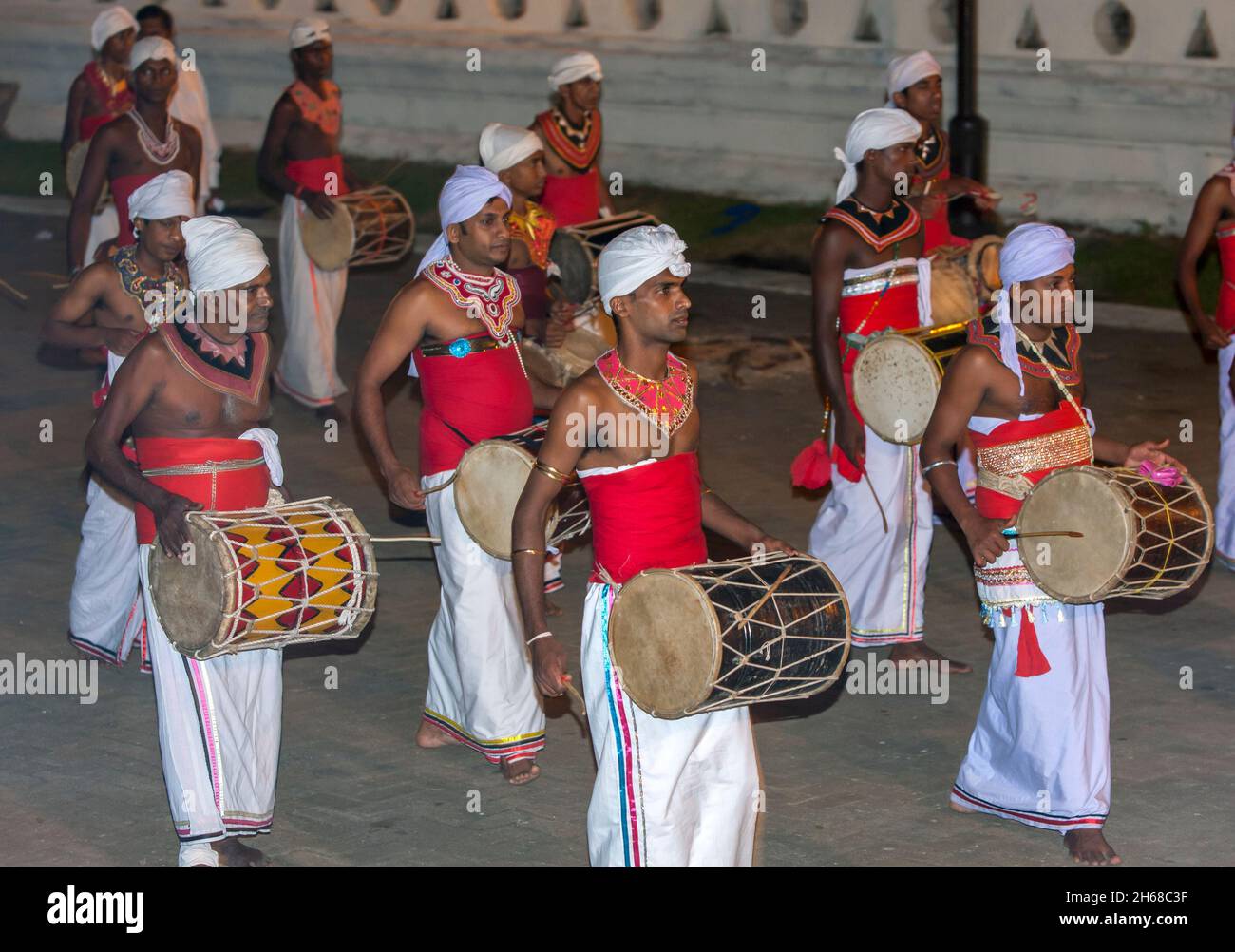 Davul Players perform through the Temple of the Sacred Tooth Relic at ...