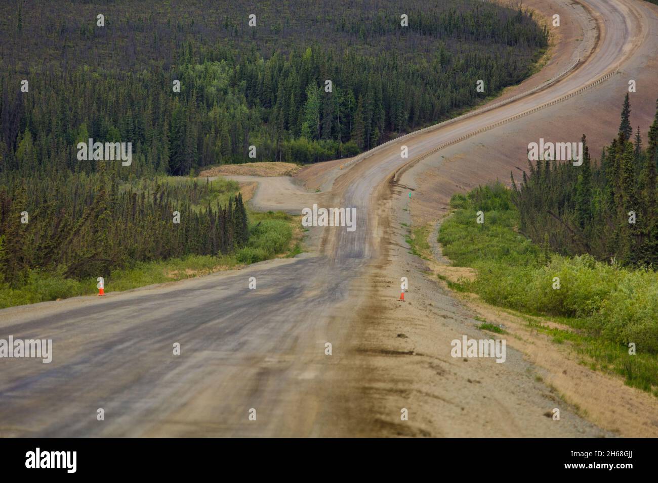 The Dalton Highway, Alaska, USA, all the way north to the North Pole ...