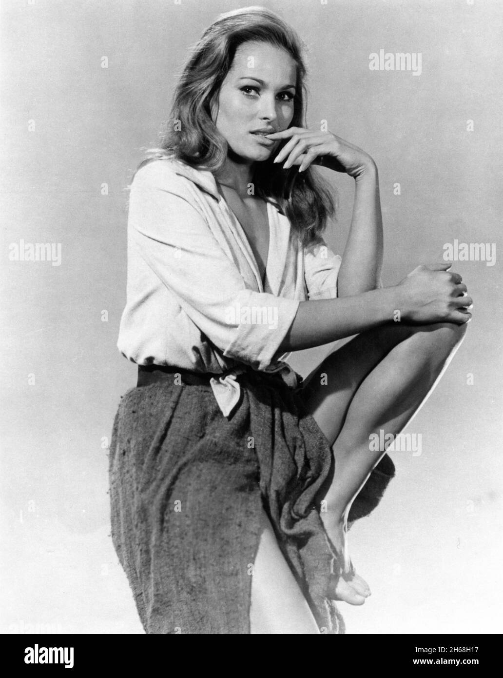 URSULA ANDRESS Publicity portrait in 4 / FOUR FOR TEXAS 1963 director ...