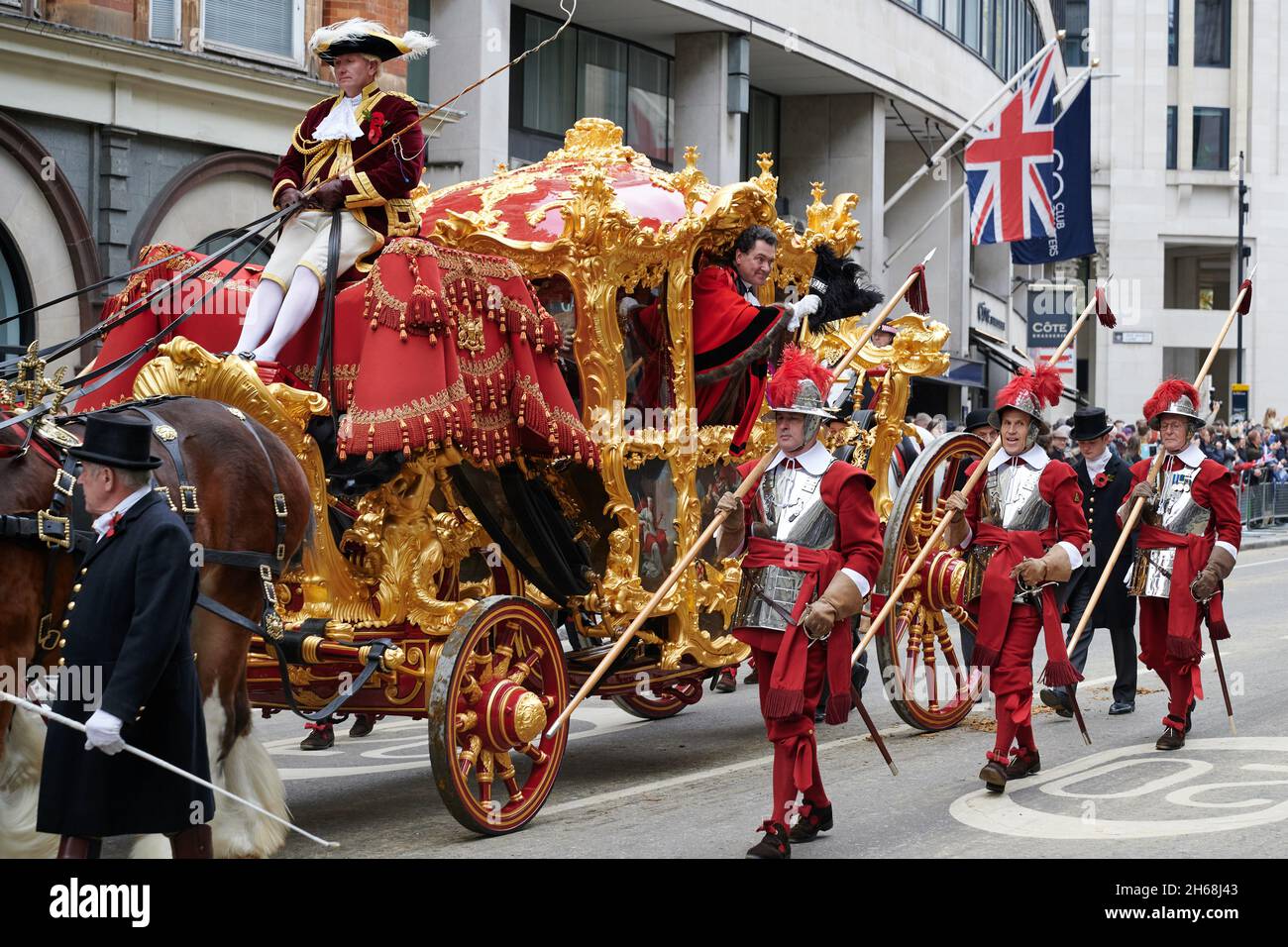 The 693rd lord mayor of the city of london hi-res stock photography and ...