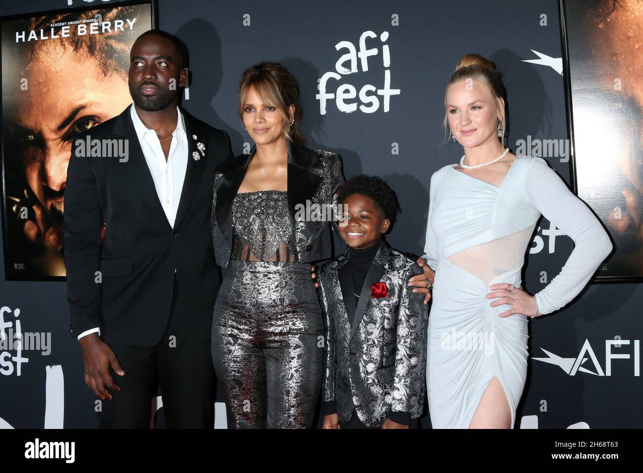 LOS ANGELES - NOV 13: Shamier Anderson, Halle Berry, Danny Boyd Jr ...