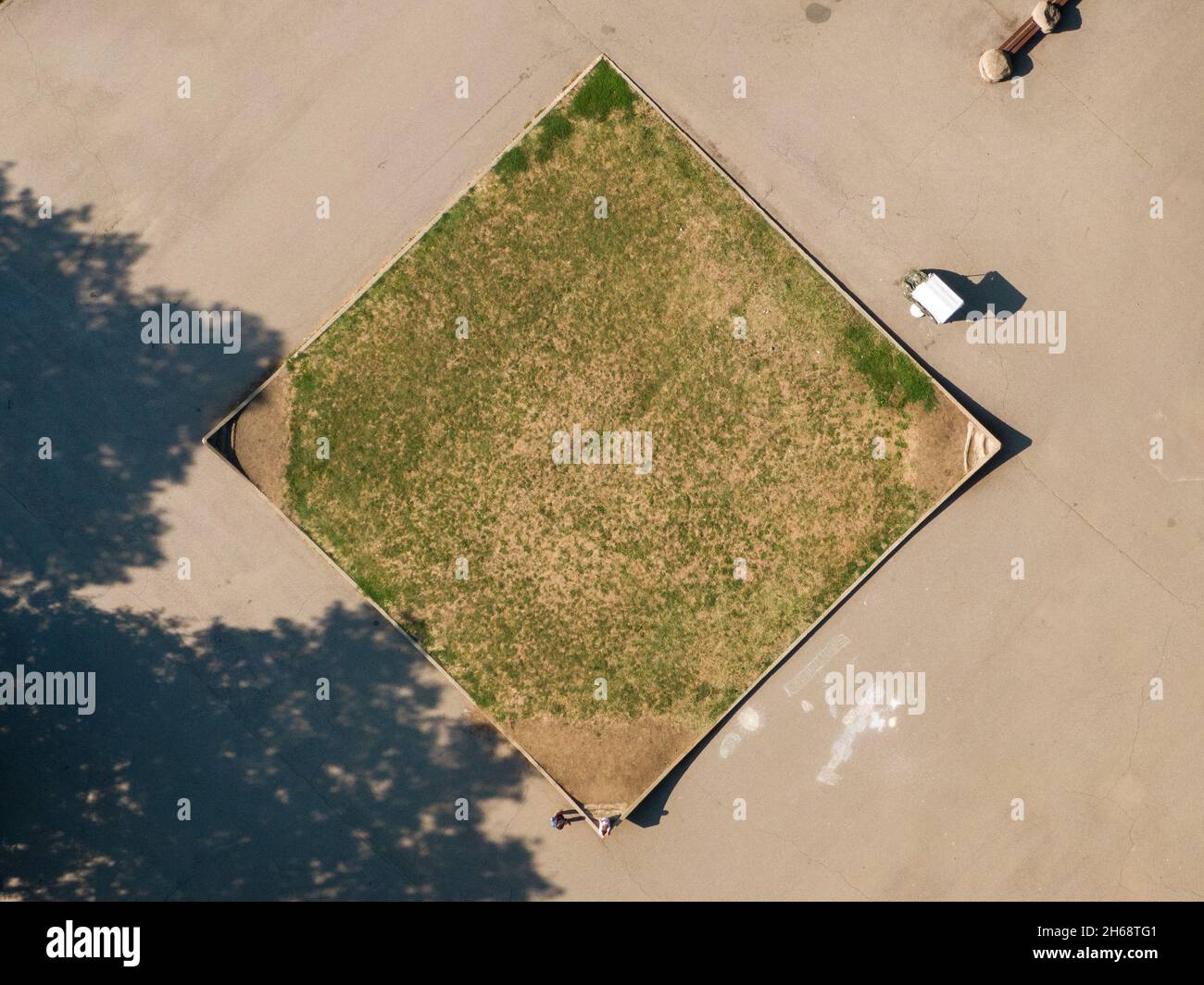Area of the square covered with grass hi-res stock photography and ...