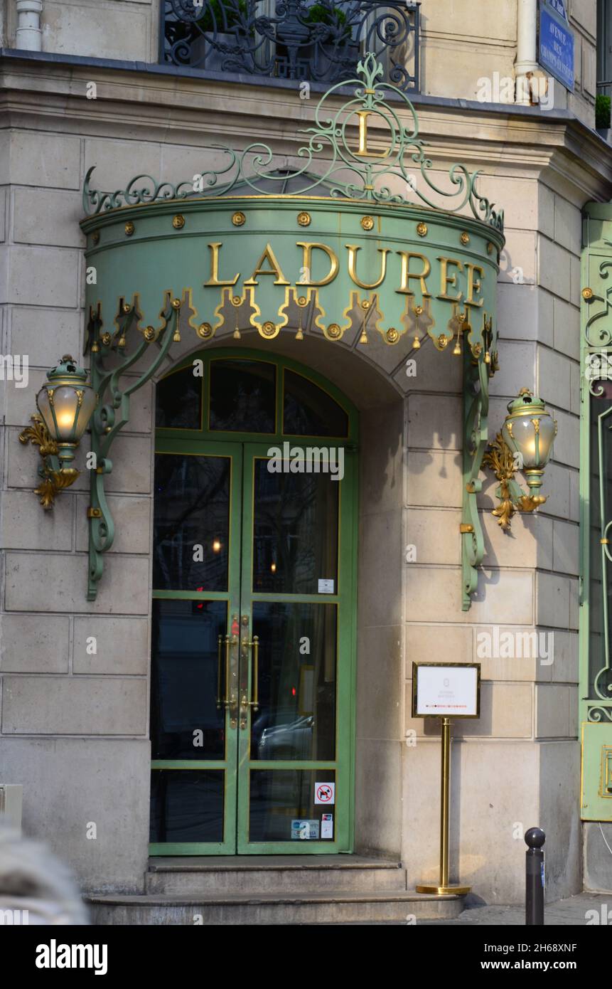 Laduree store on the Champs-Elysees Avenue, Paris Stock Photo - Alamy