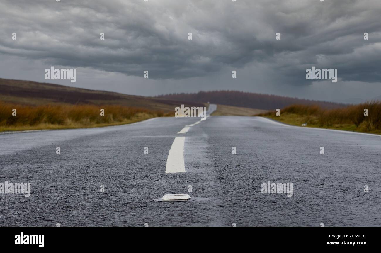 G318 highway hi-res stock photography and images - Alamy