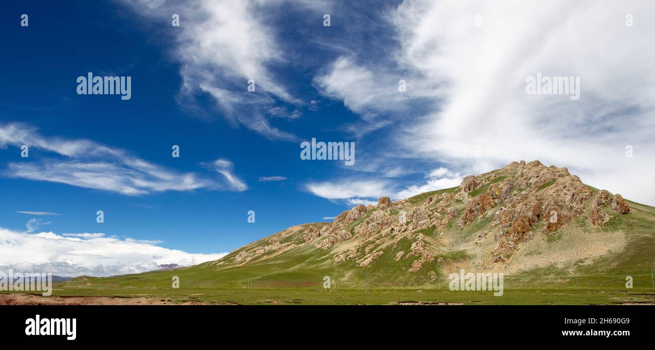 G318 highway hi-res stock photography and images - Alamy