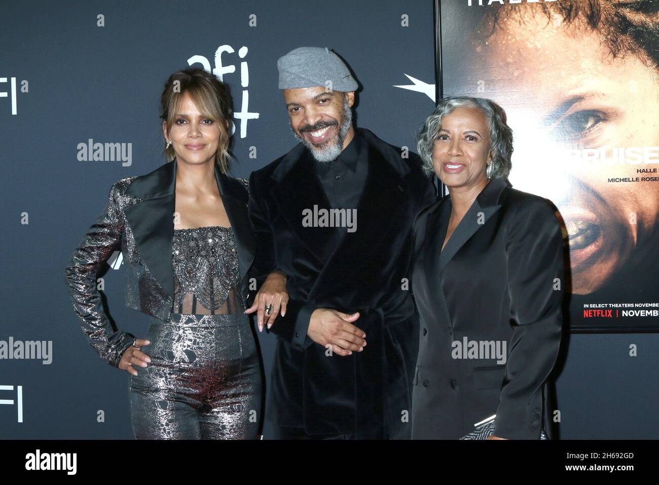 November 13, 2021, Los Angeles, CA, USA: LOS ANGELES - NOV 13: Halle ...