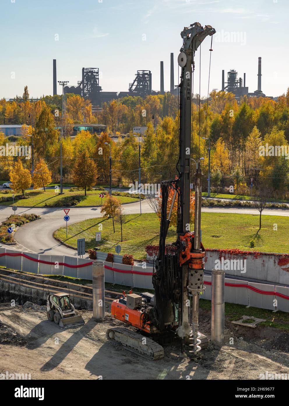 A picture of a drilling machine at a construction site Stock Photo - Alamy