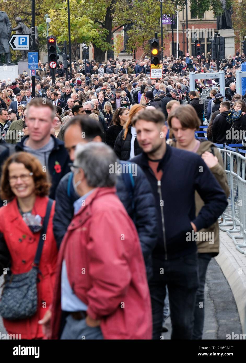 Westminster Bridge, London, UK. 14th Nov 2021. Remembrance Sunday 2021 ...